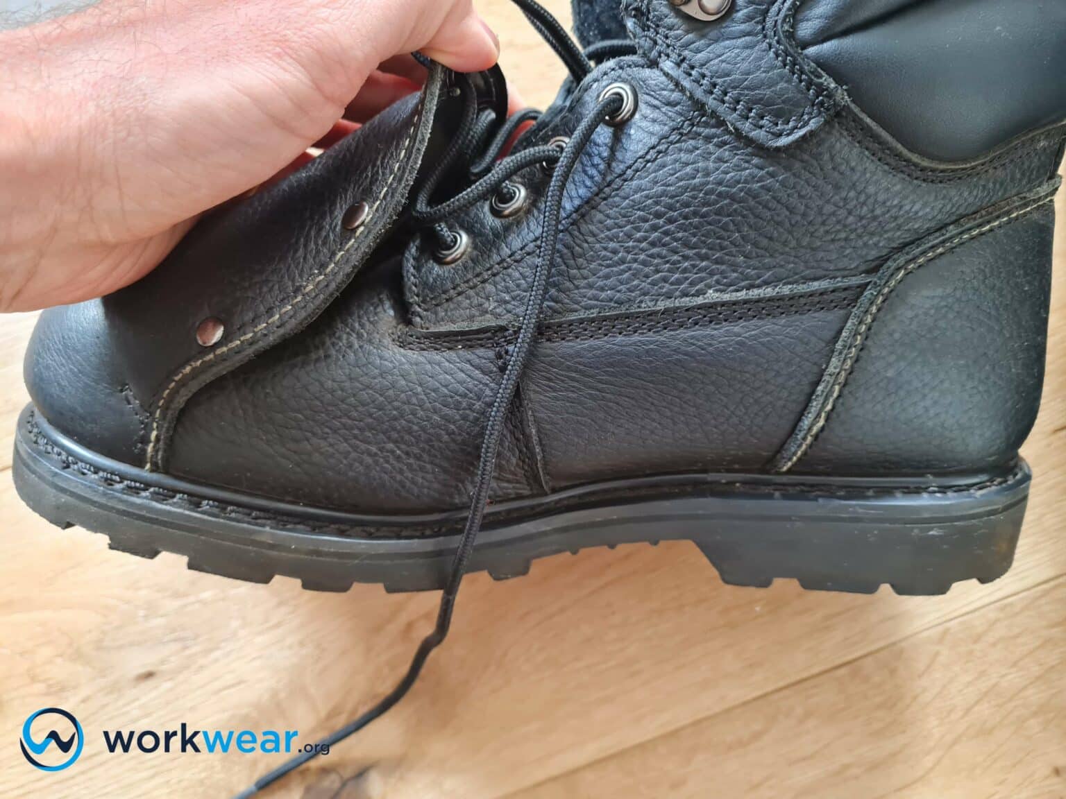 Work Boots Weight - Our Study and Findings | WorkWear.org